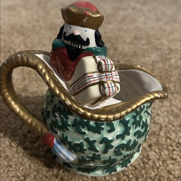 Avon | Kitchen | Vintage Avon Nutcracker Ceramic Creamer Pitcher St ...